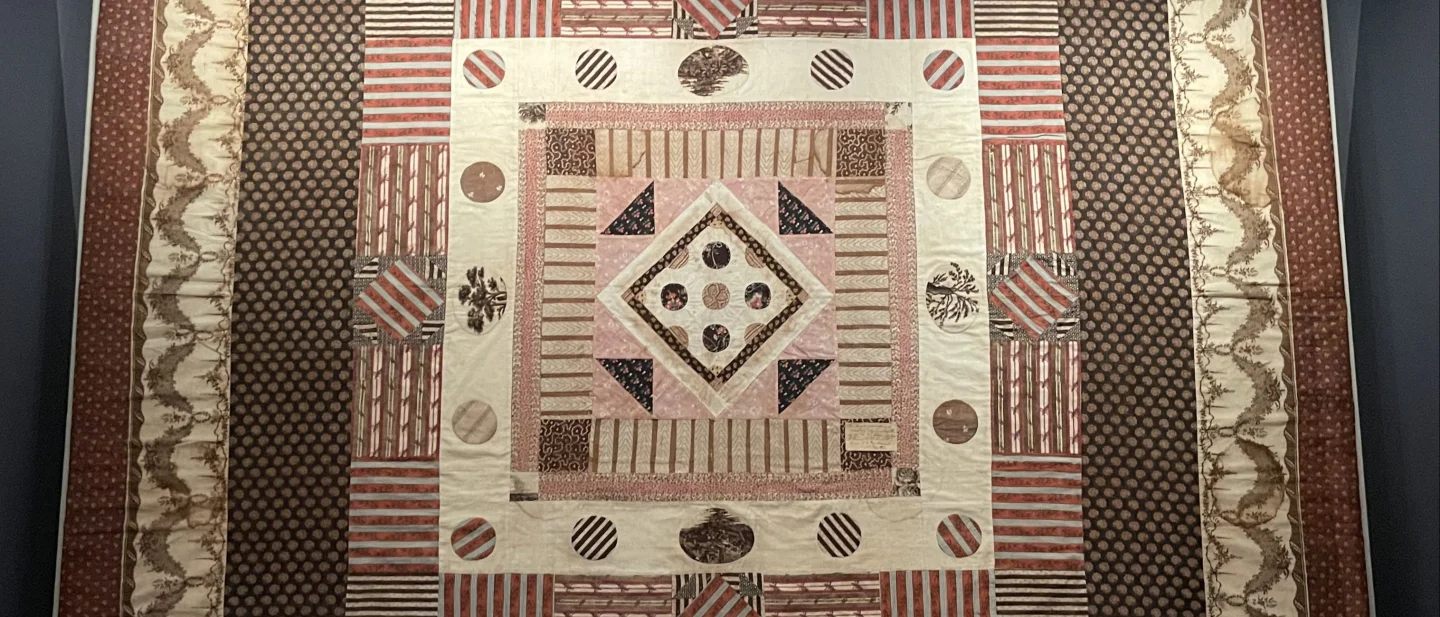 See Martha Washington’s “Neoclassical Swag” Quilt Top | George ...